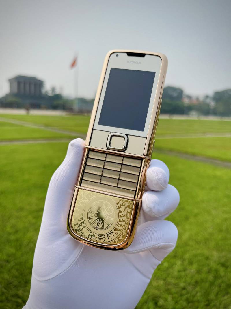 TOP 5 CÂY MÁY NOKIA 8800 MANG BIỂU TƯỢNG DÂN TỘC MUA NGAY NHÂN DỊP LỄ 30/4